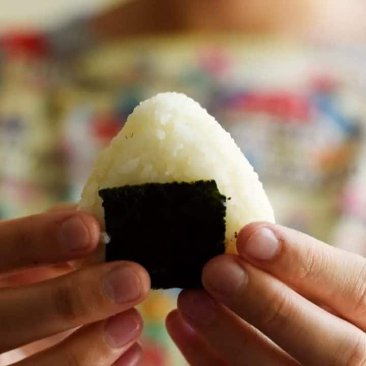 Strawberry Mochi (Ichigo Daifuku) いちご 大福: A Classic Japanese Dessert